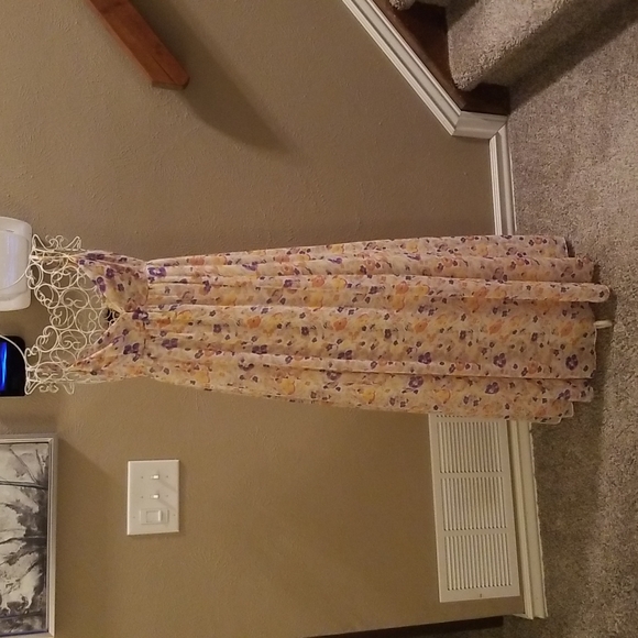 Moda International | Dresses | Moda International Floral Maxi Dress ...